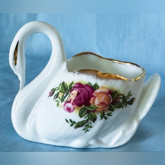 Royal Albert | Dining | Royal Albert Old Country Roses Swan Toothpick ...